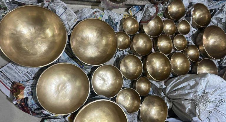 Handmade Singing Bowls for Meditation & Healing Therapy